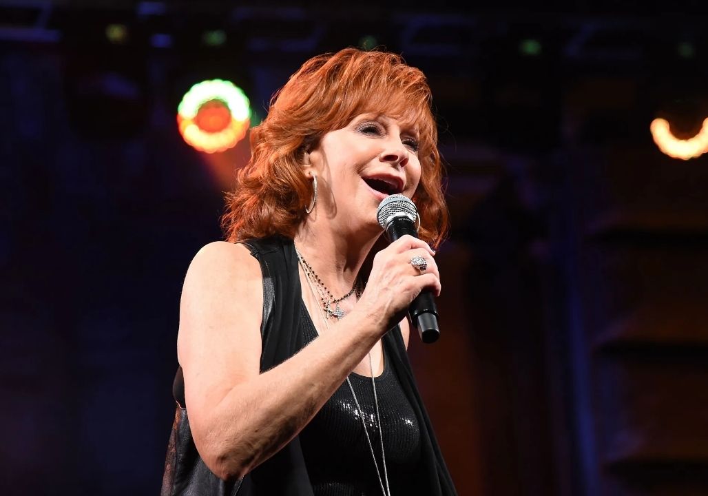 Reba McEntire - Consider Me Gone (Official Music Video) - OldiesButGoodies