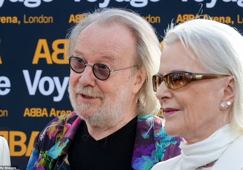 ABBA Voyage - New video released for the show's 3rd anniversary ...