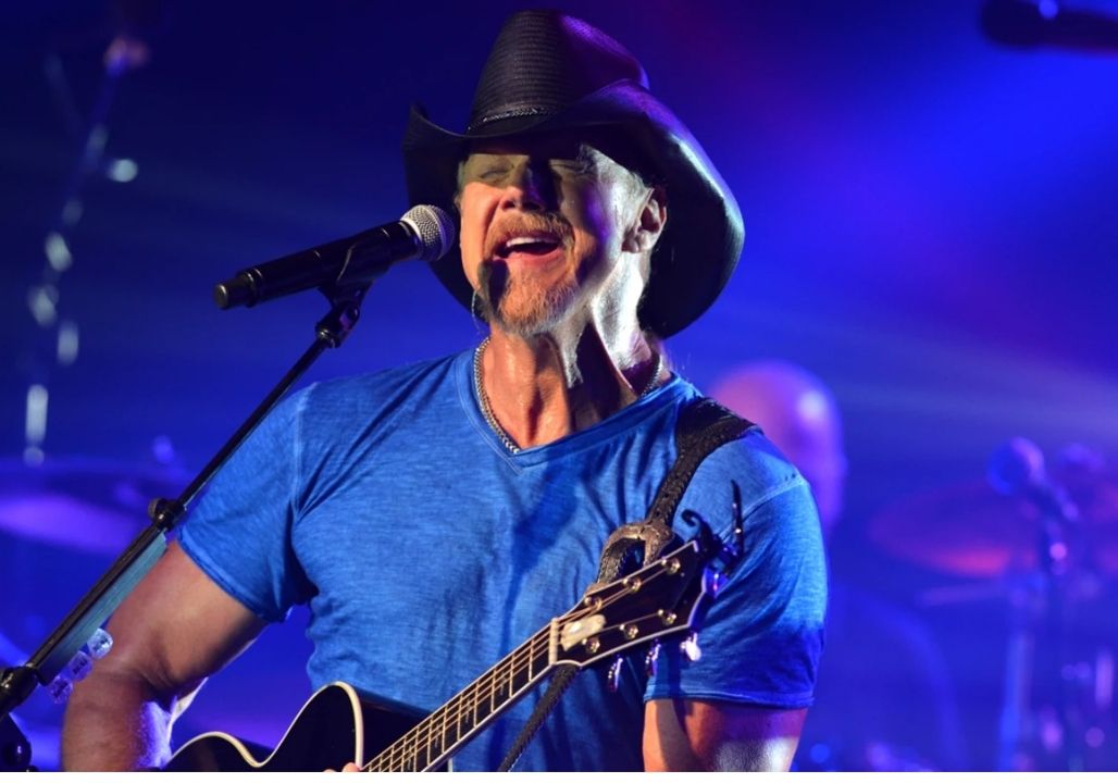 Trace Adkins returns to spotlight after rough year - OldiesButGoodies